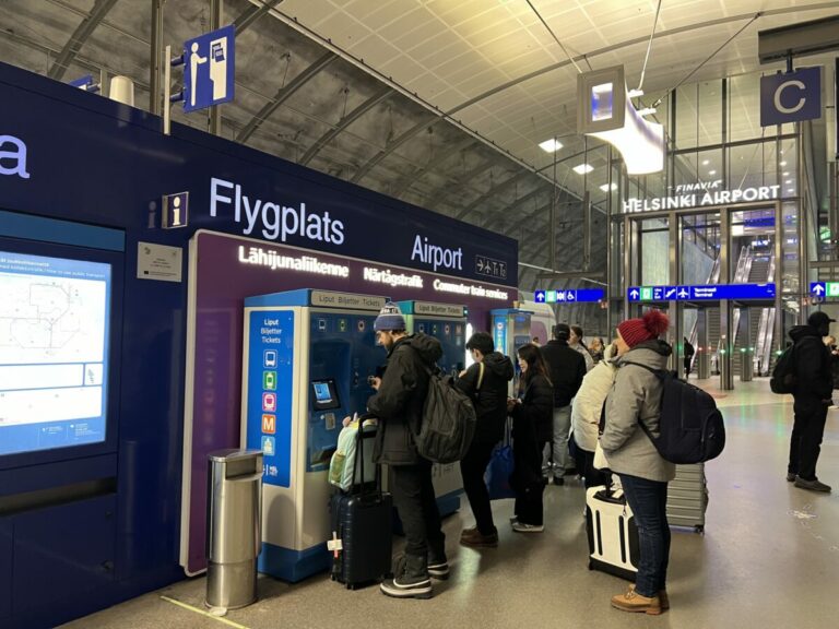 Public Transit in Helsinki — How to take the train, bus, tram & ferry