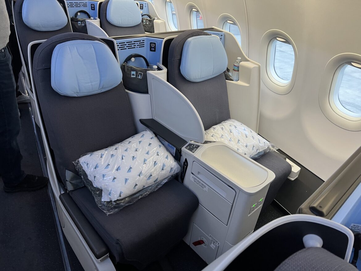 La Compagnie Review | 10 Things to Know Before You Fly