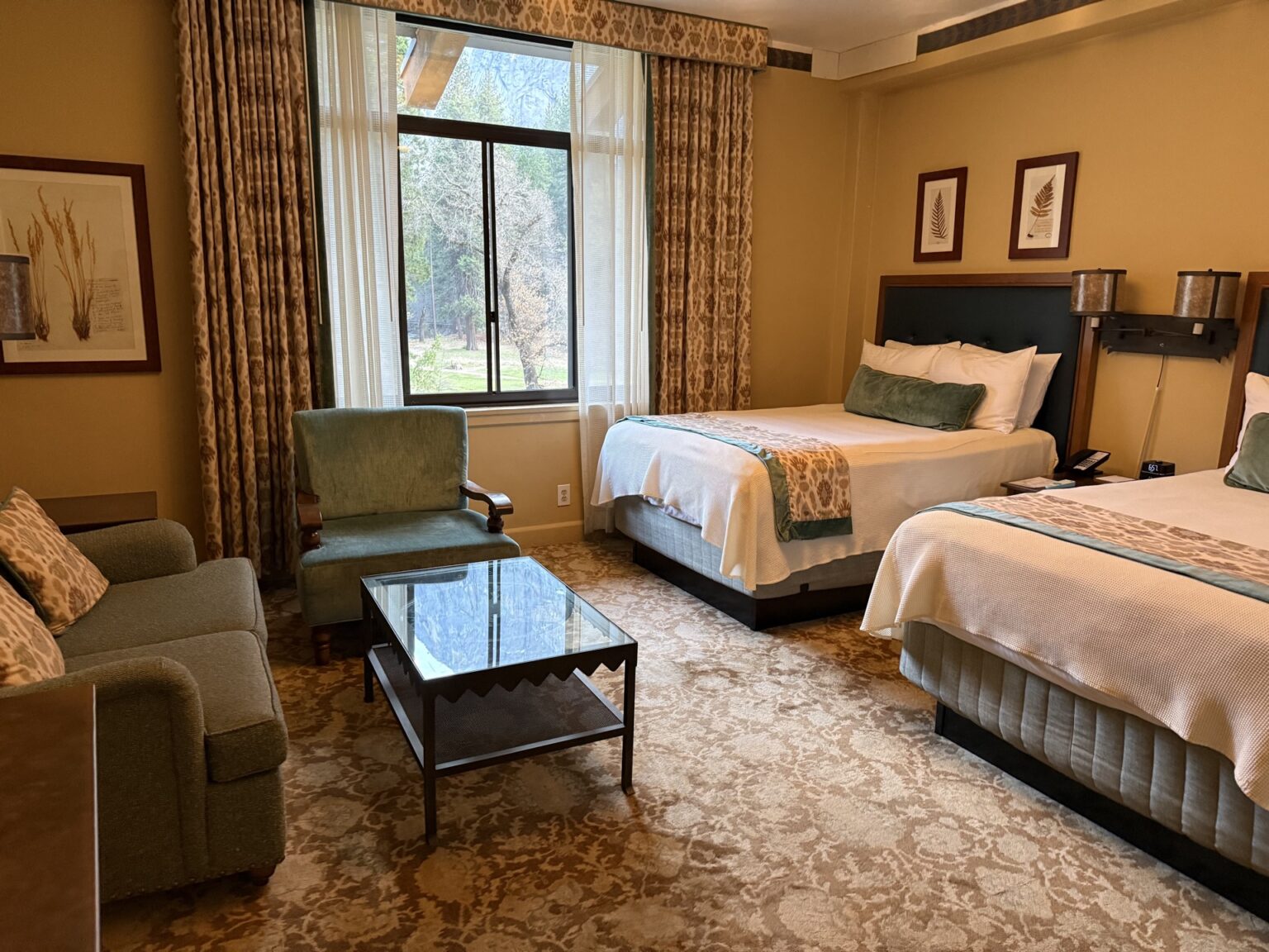 Our Stay at The Ahwahnee — A luxury hotel in Yosemite National Park