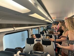 How to Take the Train to MetLife Stadium from NYC — with pictures (2025)